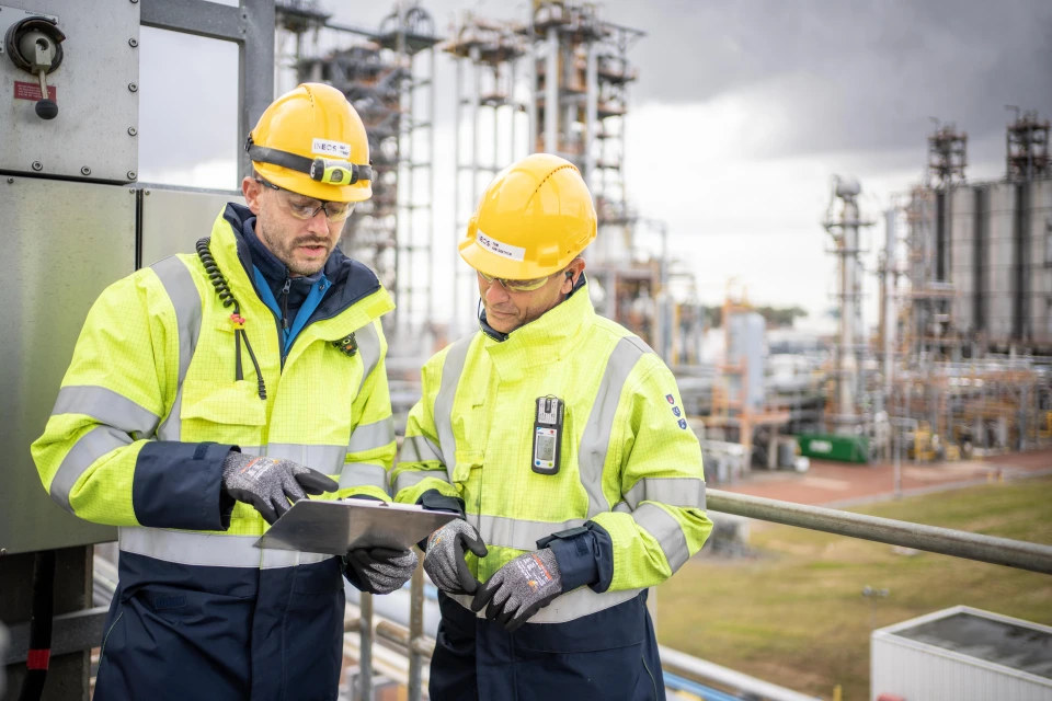 Permit Operator Kraker (ECR) Project One from INEOS Project ONE
